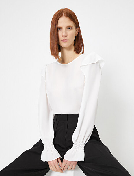 Koton Kadın Uzun Kollu Volanlı Bluz