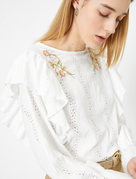 Koton Kadın Kolları Volanlı Yakası İşleme Detaylı Uzun Kollu Bluz