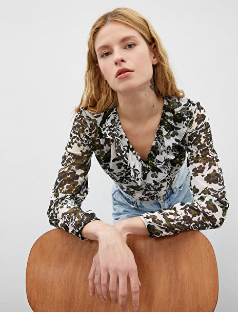 Koton Kadın Uzun Kollu Volanlı Şifon Bluz