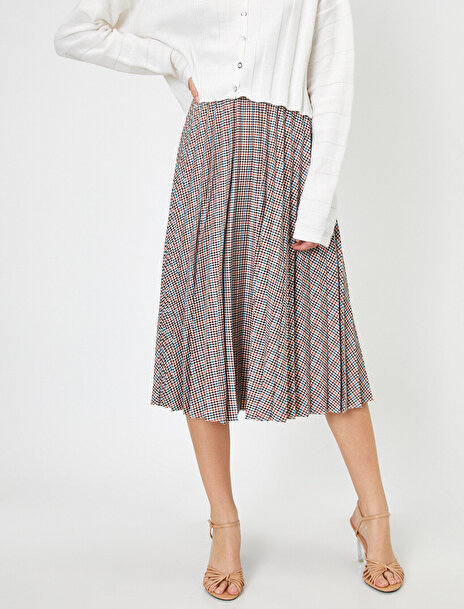 Koton Kadın Ekoseli Piliseli Midi Etek Koton Kadın Ekoseli Piliseli Midi Etek