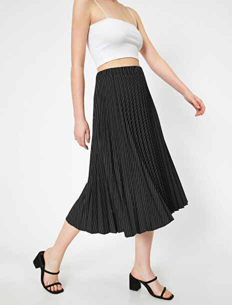 Koton Kadın Pilise Detaylı Mini Etek