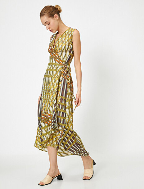 Koton Kadın V Yaka Kolsuz Baskılı Elbise