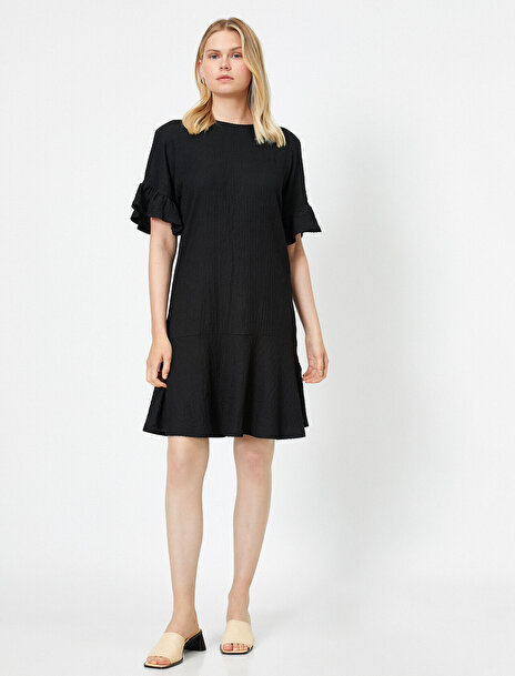 Koton Kadın Dokulu Kumaşlı Volan Detaylı Elbise