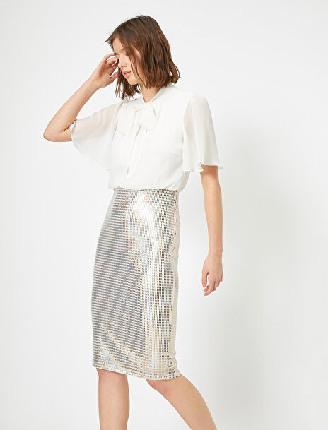 Koton Kadın Pullu Elbise Abiye Şifon Fiyonklu Yırtmaçlı Midi Boy Koton Kadın Pullu Elbise Abiye Şifon Fiyonklu Yırtmaçlı Midi Boy