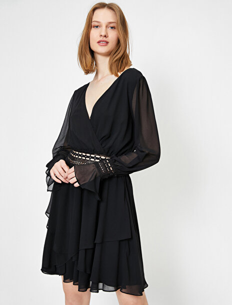 Koton Kadın Dantel ve Sırt Detaylı Elbise Abiye Fırfırlı Şifon Mini Koton Kadın Dantel ve Sırt Detaylı Elbise Abiye Fırfırlı Şifon Mini