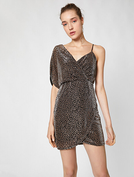 Koton Kadın Leopar Desenli Elbise Abiye Tek Omuz Askılı Kruvaze Mini Koton Kadın Leopar Desenli Elbise Abiye Tek Omuz Askılı Kruvaze Mini