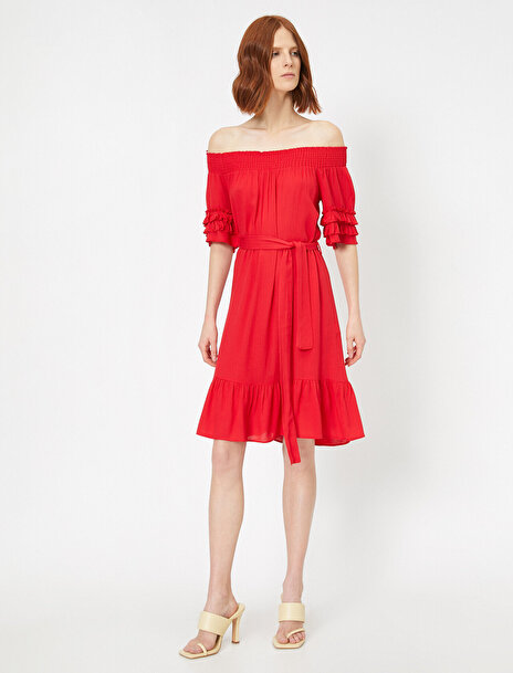 Koton Kadın Düşük Omuzlu Fırfır Detaylı Elbise