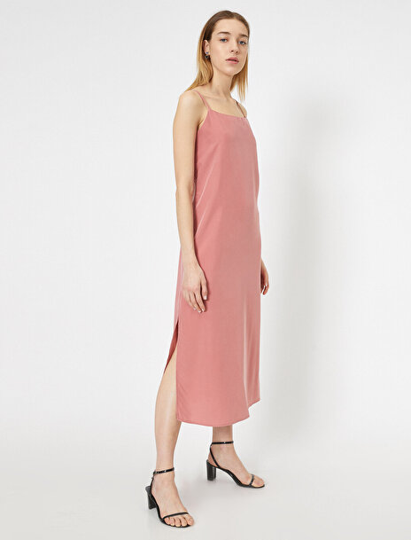 Koton Kadın Yanları Yırtmaç Detaylı İnce Askılı Midi Elbise