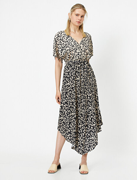 Koton Kadın V Yaka Kısa Kollu Leopar Desenli Midi Elbise