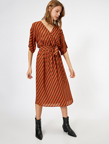 Koton Kadın Çizgili Anvelop Elbise