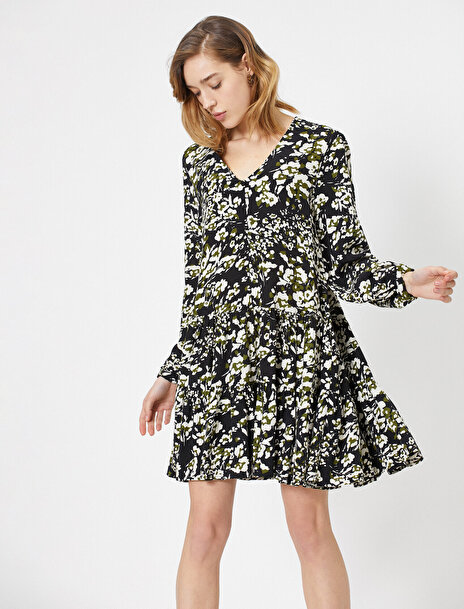 Koton Kadın Çiçek Desenli V Yaka Uzun Kollu Fırfır Detaylı Midi Elbise