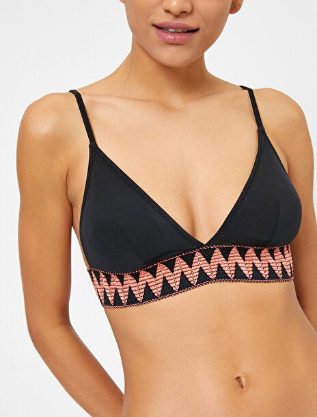 Koton Kadın İşlemeli Bikini Üstü Koton Kadın İşlemeli Bikini Üstü
