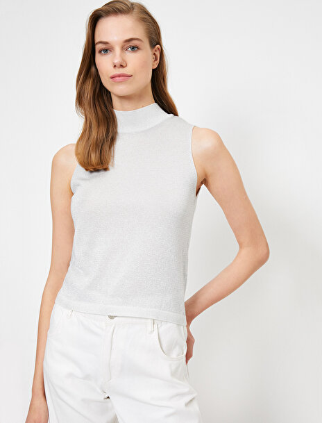 Koton Kadın Kolsuz Simli Dik Yaka Triko Kazak