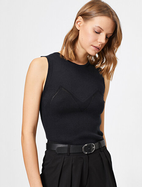 Koton Kadın Örgü Detaylı Kolsuz Triko Atlet