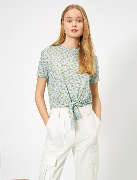 Koton Kadın Bisiklet Yaka Meyve Desenli Beli Bağlamalı Kısa Kol Tişört