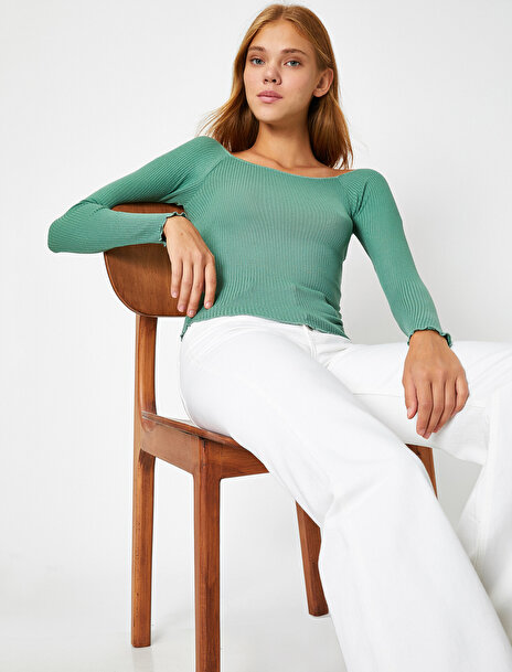 Koton Ole Genç Kız Oyuk Yaka Uzun Kol Tişört