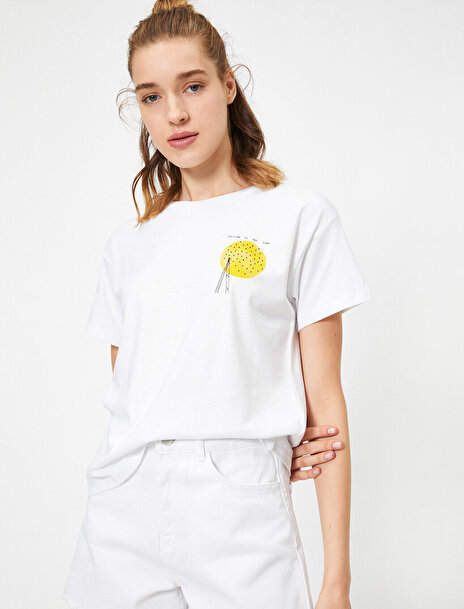 Koton Kadın Bisiklet Yaka Kısa Kollu Pamuklu Baskılı Tişört