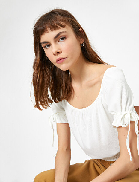 Koton Ole Genç Kız Oyuk Yaka T-Shirt