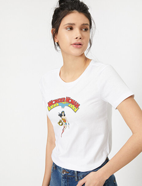 Koton Kadın Wonder Woman Lisanslı Baskılı T-shirt