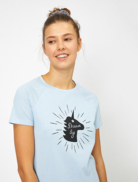 Koton Kadın Unicorn Baskılı Kısa Kollu T-Shirt Koton Kadın Unicorn Baskılı Kısa Kollu T-Shirt