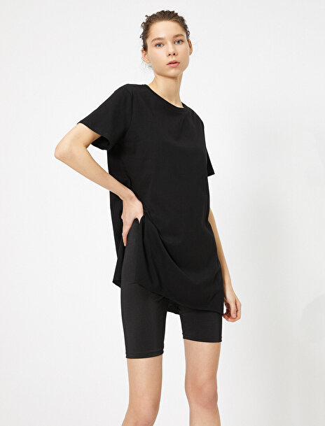 Koton Kadın Bisiklet Yaka Yırtmaç Detaylı Düz Tişört