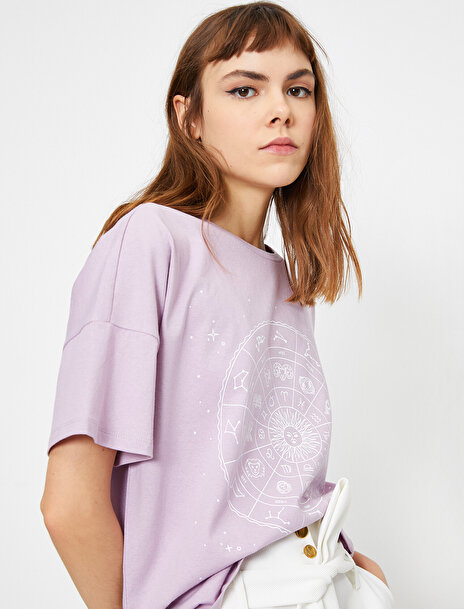 Koton Kadın Bisiklet Yaka Mistik Baskılı Tişört
