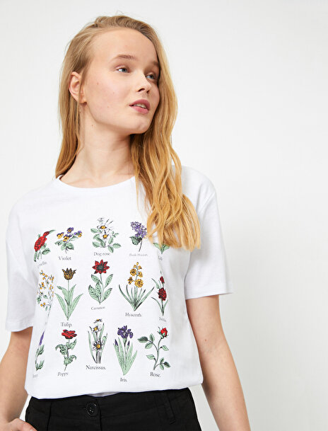 Koton Kadın Bisiklet Yaka Çiçek Baskılı Kısa Kol Tişört