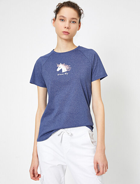 Koton Kadın Unicorn Yazılı Baskılı T-Shirt