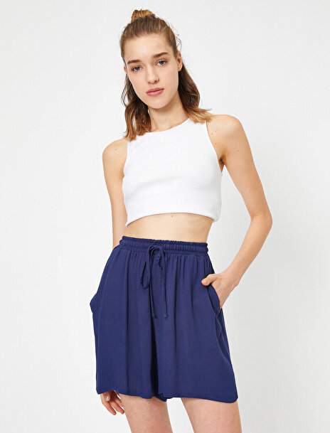 Koton Kadın Normal Bel Beli Bağlamalı Cep Detaylı Şort