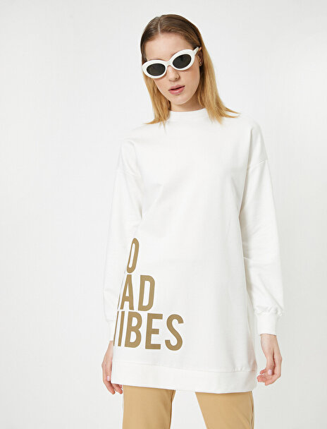 Koton Kadın Yüksek Yaka Uzun Kollu Yazılı Baskılı Sweatshirt