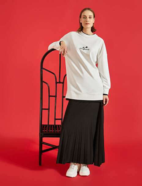 Koton Kadın Bisiklet Yaka Yazılı Baskılı Uzun Kollu Sweatshirt Koton Kadın Bisiklet Yaka Yazılı Baskılı Uzun Kollu Sweatshirt