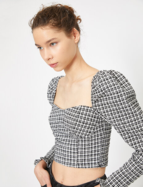Koton Kadın Balon Kollu Crop Yaka Dekolteli Ekoseli Bluz Koton Kadın Balon Kollu Crop Yaka Dekolteli Ekoseli Bluz