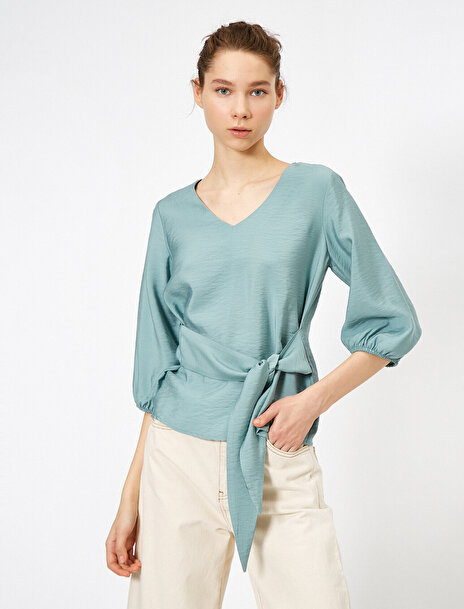 Koton Ole Genç Kız V Yaka Parlak Kumaştan Beli Bağlamalı Bluz