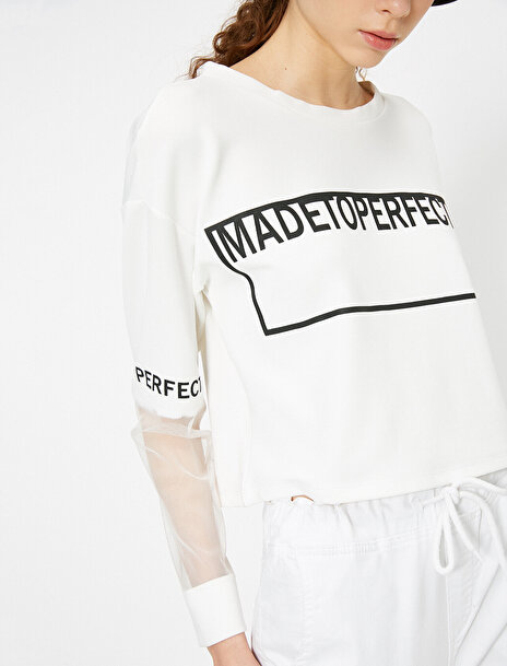 Koton Kadın Bisiklet Yaka Kolu Tül Detaylı Baskılı Sweatshirt