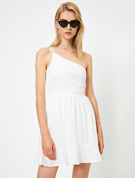 Koton Kadın Kolsuz Brode Kısa Elbise