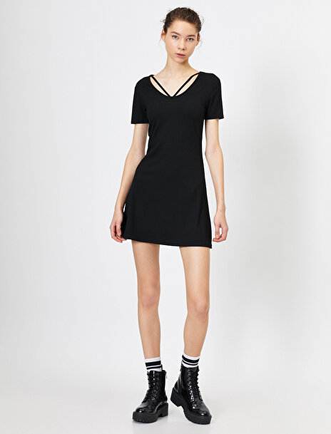 Koton Ole Genç Kız Oyuk Yaka Elbise Koton Ole Genç Kız Oyuk Yaka Elbise