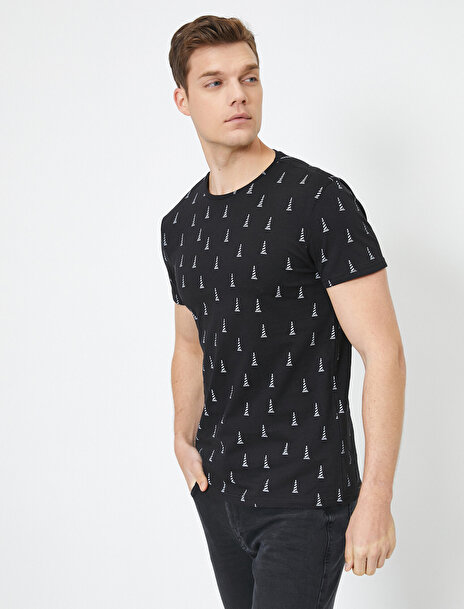 Koton Erkek %100 Pamuklu Bisiklet Yaka Slim Fit Kısa Kollu Baskılı Tişört