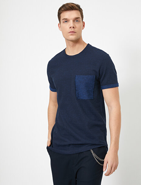 Koton Erkek Cepli Kumaş Detaylı Slim Fit Tişört