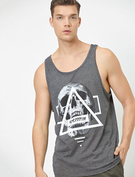 Koton Erkek Oyuk Yaka Baskılı Atlet