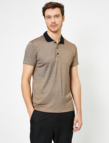Koton Erkek Polo Yaka Muline Kumaş Kontrast Yaka Detaylı Slim Fit Tişört