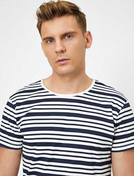 Koton Erkek Pamuklu Balıkçı Yaka Kısa Kollu Çizgili Tişört