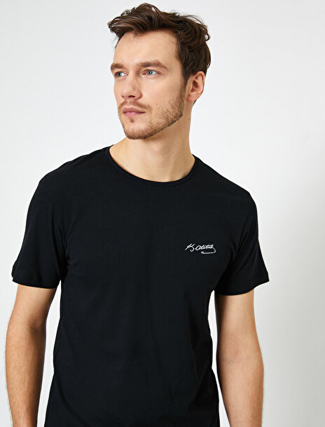 Koton Erkek Atatürk İmzası Baskılı Tişört