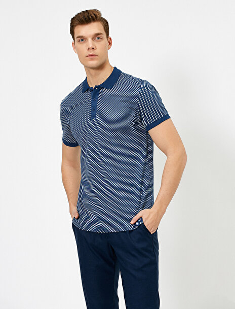 Koton Erkek Polo Yaka Geometrik Desenli Süprem Kumaş Slim Fit Tişört Koton Erkek Polo Yaka Geometrik Desenli Süprem Kumaş Slim Fit Tişört