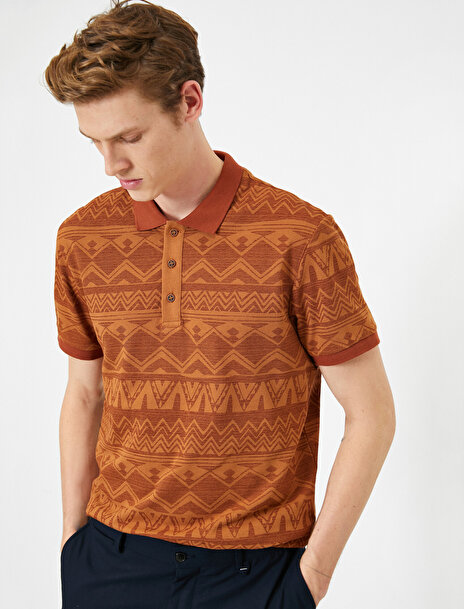 Koton Erkek Polo Yaka Etnik Desenli Pike Kumaş Slim Fit Tişört Koton Erkek Polo Yaka Etnik Desenli Pike Kumaş Slim Fit Tişört