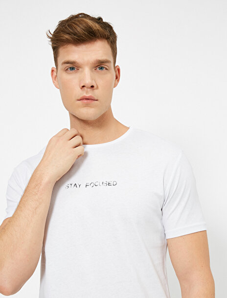 Koton Erkek Bisiklet Yaka Eskitme Baskılı Slim Fit Tişört Koton Erkek Bisiklet Yaka Eskitme Baskılı Slim Fit Tişört