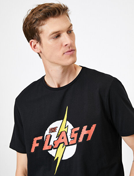 Koton Erkek Flash Lisanslı Baskılı T-Shirt Koton Erkek Flash Lisanslı Baskılı T-Shirt