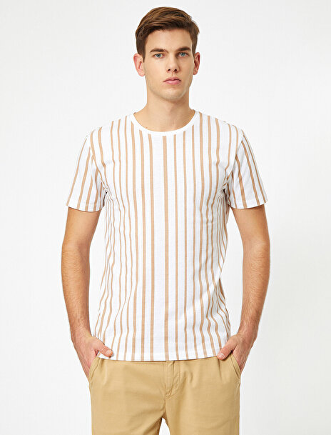 Koton Erkek Bisiklet Yaka Çizgili Baskılı Slim Fit Tişört