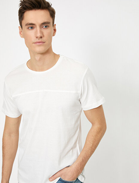 Koton Erkek Bisiklet Yaka Panelli Pike Kumaş Detaylı  Slim Fit Tişört