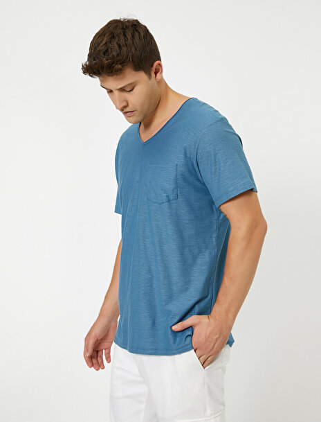 Koton Erkek V Yaka Cebi Flamlı Slim Fit Basic Tişört
