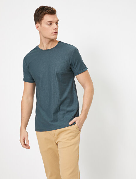 Koton Erkek Bisiklet Yaka Cep Detaylı Flamlı Kumaş Slim Fit Basic Tişört Koton Erkek Bisiklet Yaka Cep Detaylı Flamlı Kumaş Slim Fit Basic Tişört
